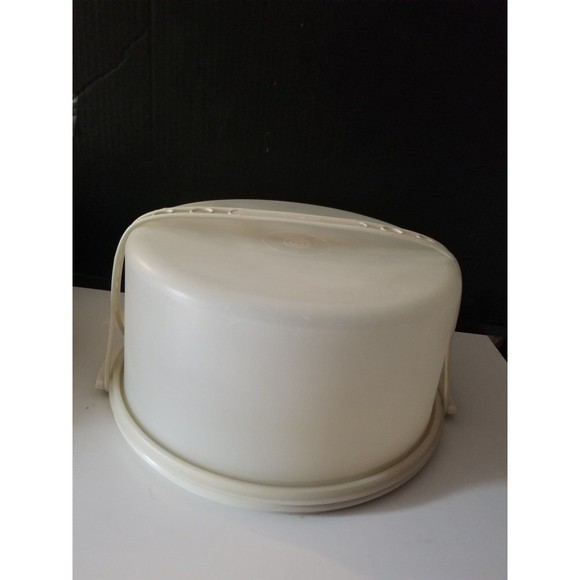 Tupperware | Kitchen | Vintage Tupperware Cake Carrier Round With Lid ...